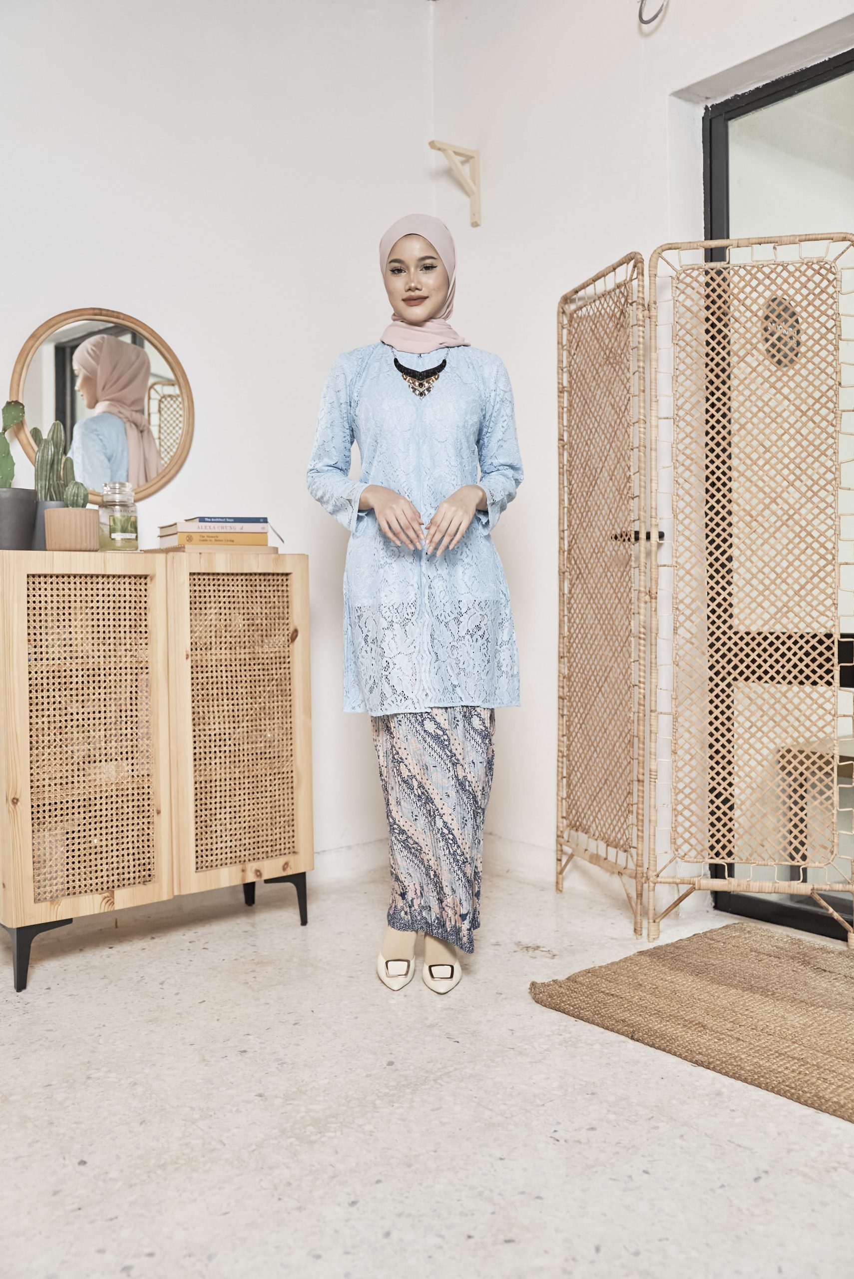 Safiya - Light Blue - Fia Exclusive