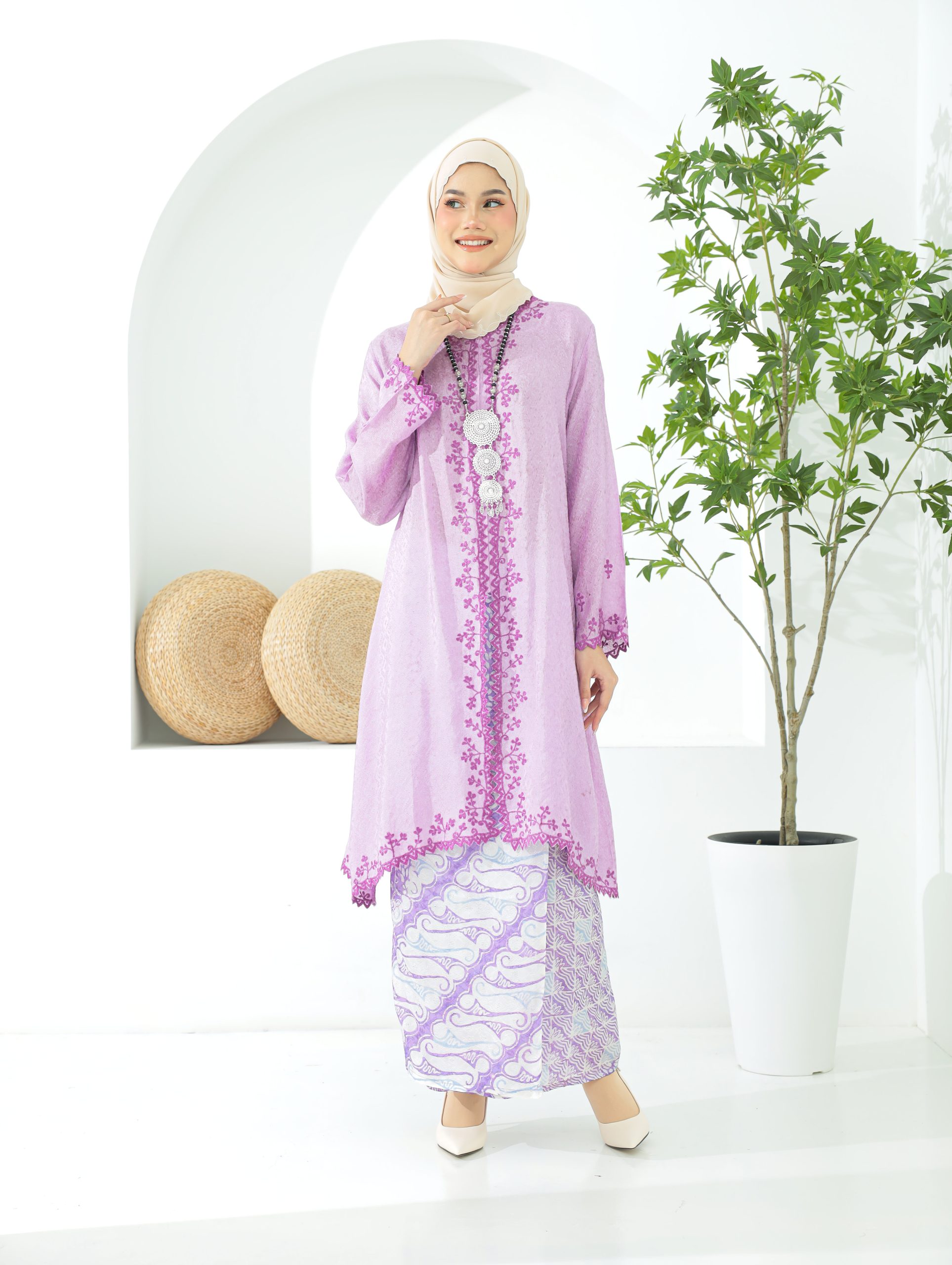 Maheera - Classic Lilac - Fia Exclusive