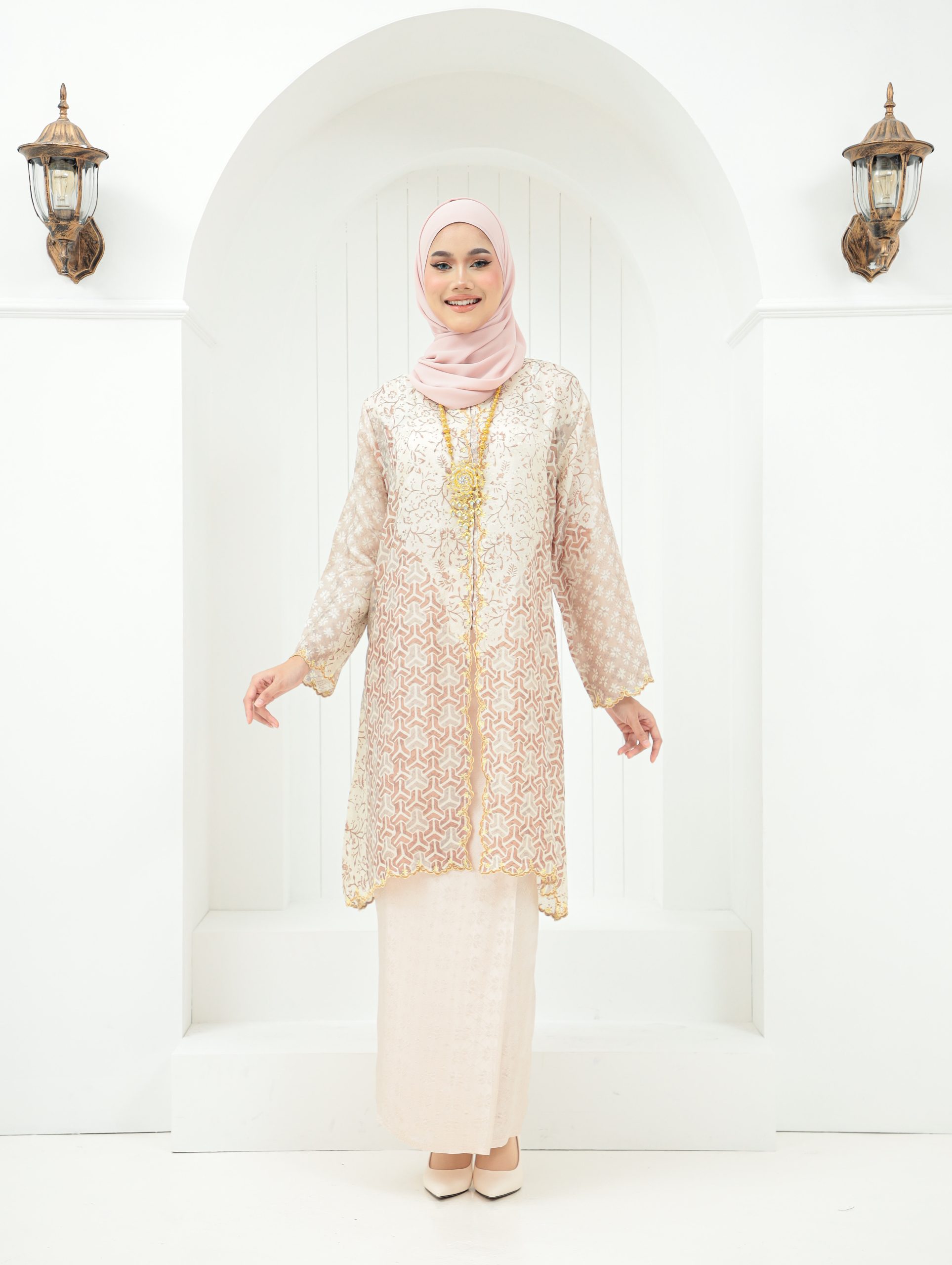 Alanis - Creamish Brown - Fia Exclusive