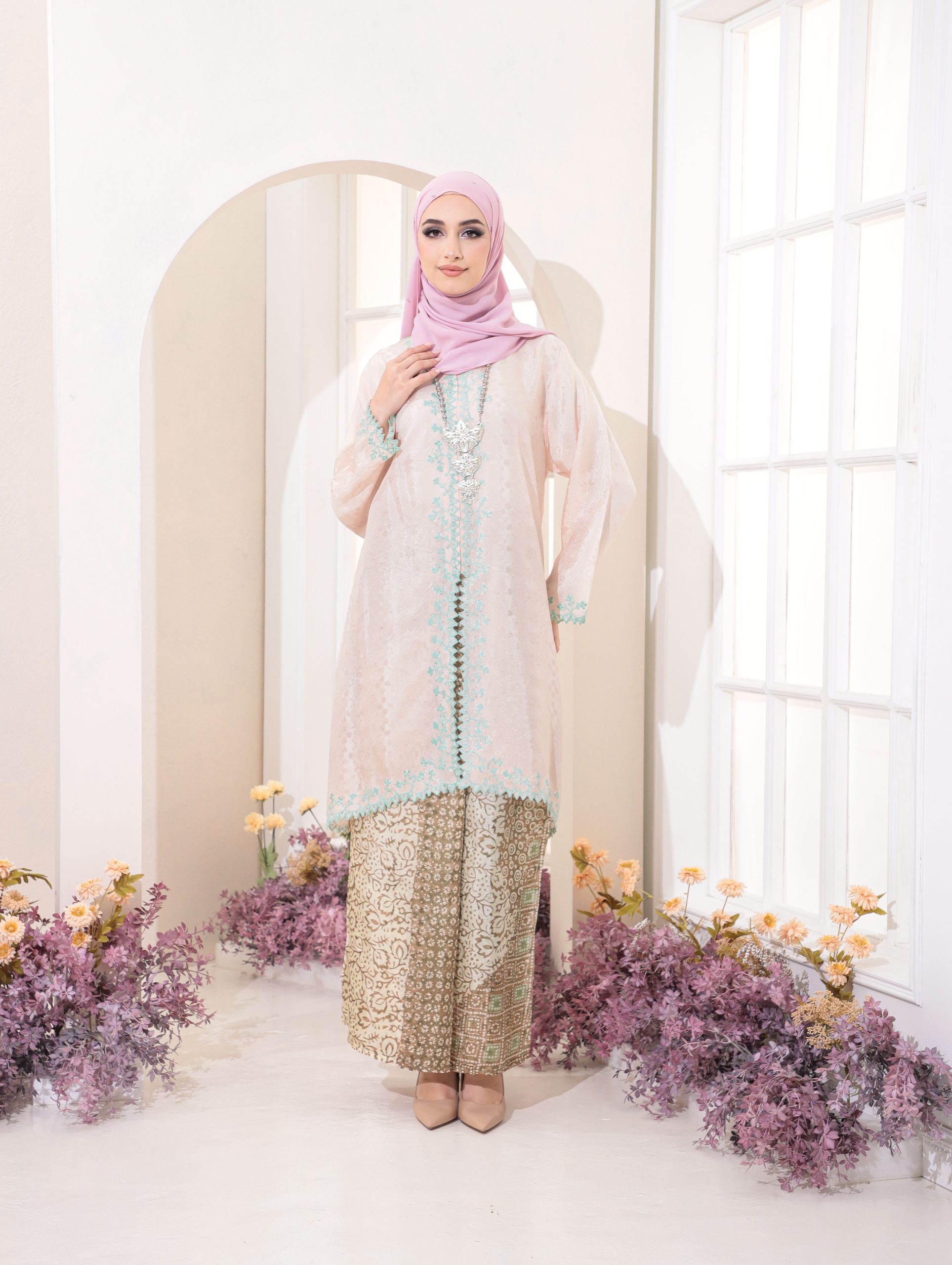 Maheera - Champagne Green - Fia Exclusive