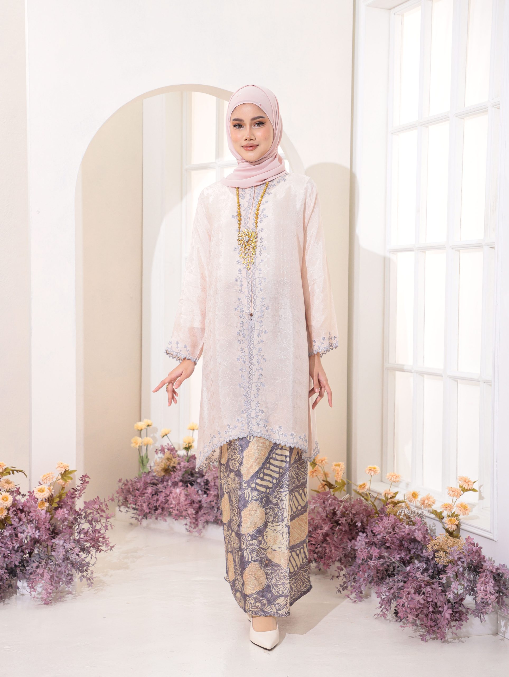 Maheera - Champagne Grey - Fia Exclusive
