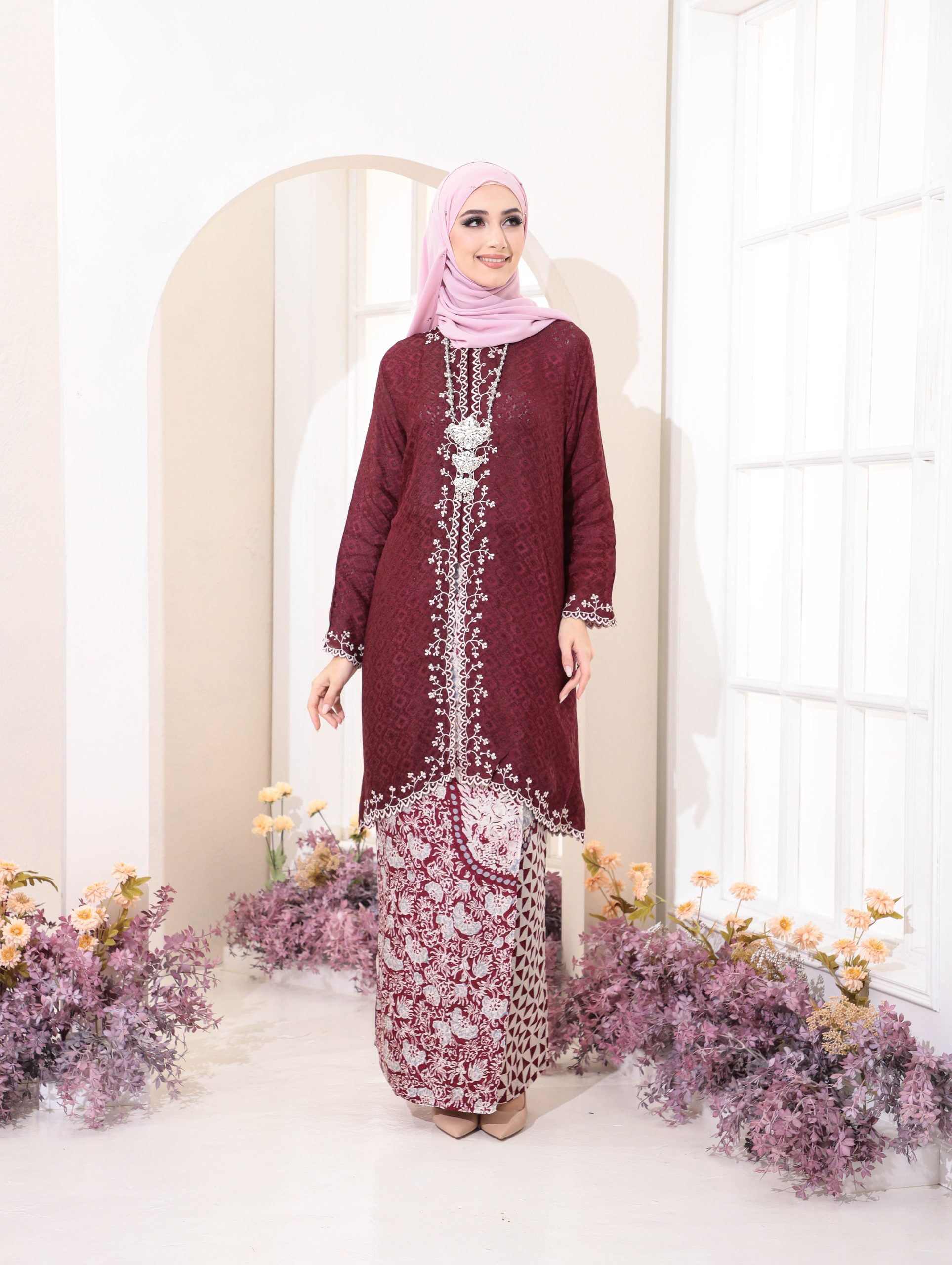 Maheera - Dark Maroon - Fia Exclusive