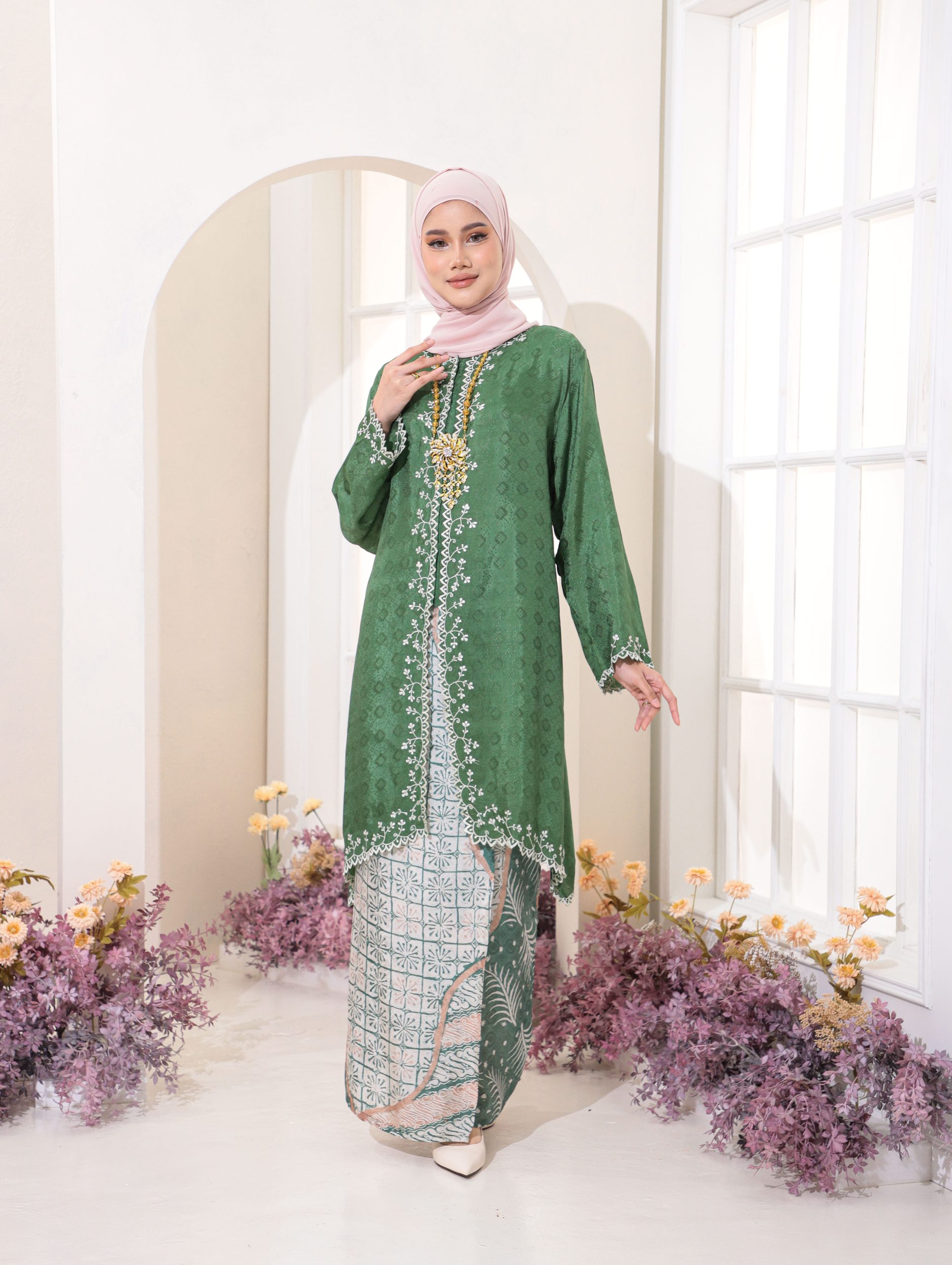 Maheera - Emerald Green - Fia Exclusive