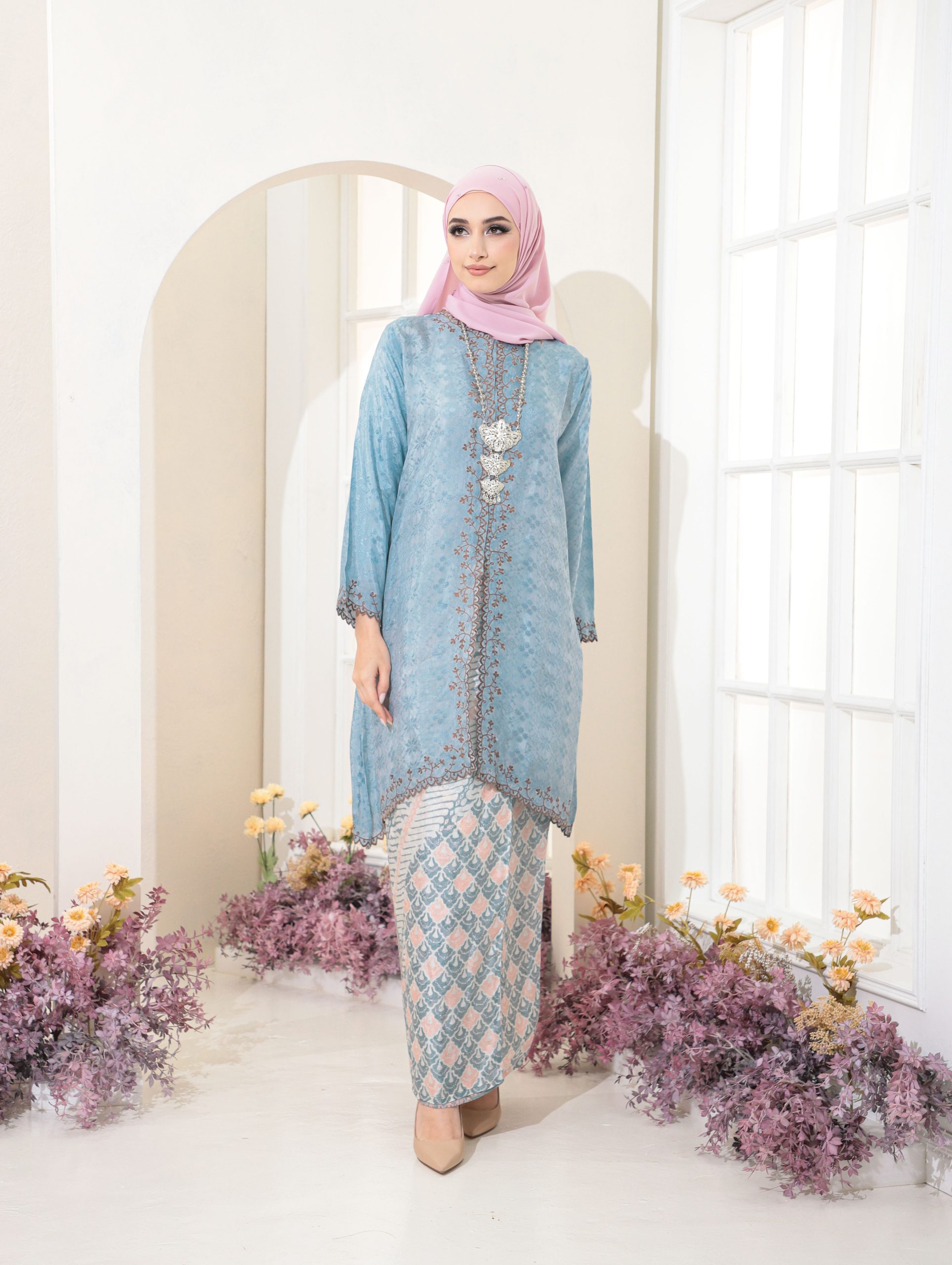 Maheera - Light Blue 2 - Fia Exclusive