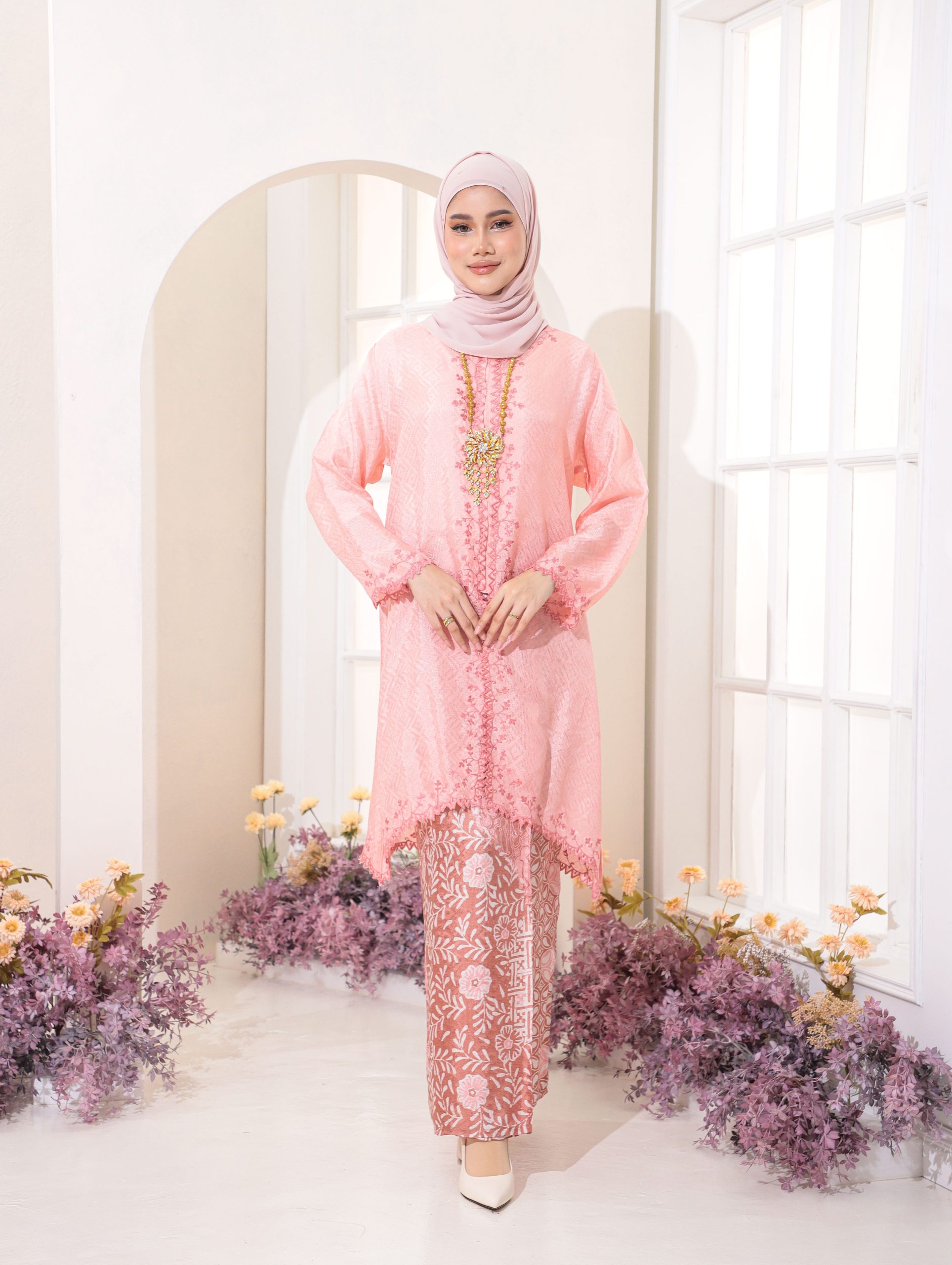 Maheera - Bright Pink - Fia Exclusive